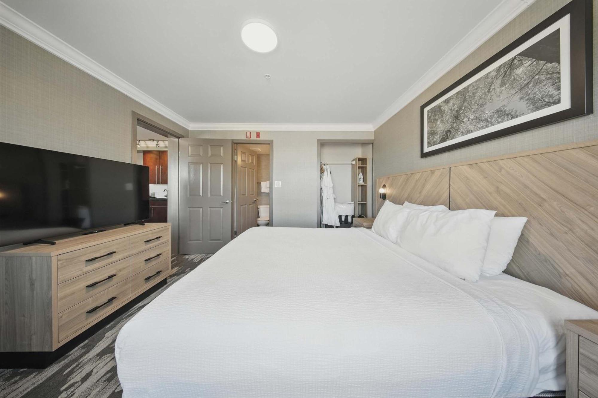 SANDMAN HOTEL RED DEER | ⋆⋆⋆ | CANADA | SEASON DEALS FROM $82