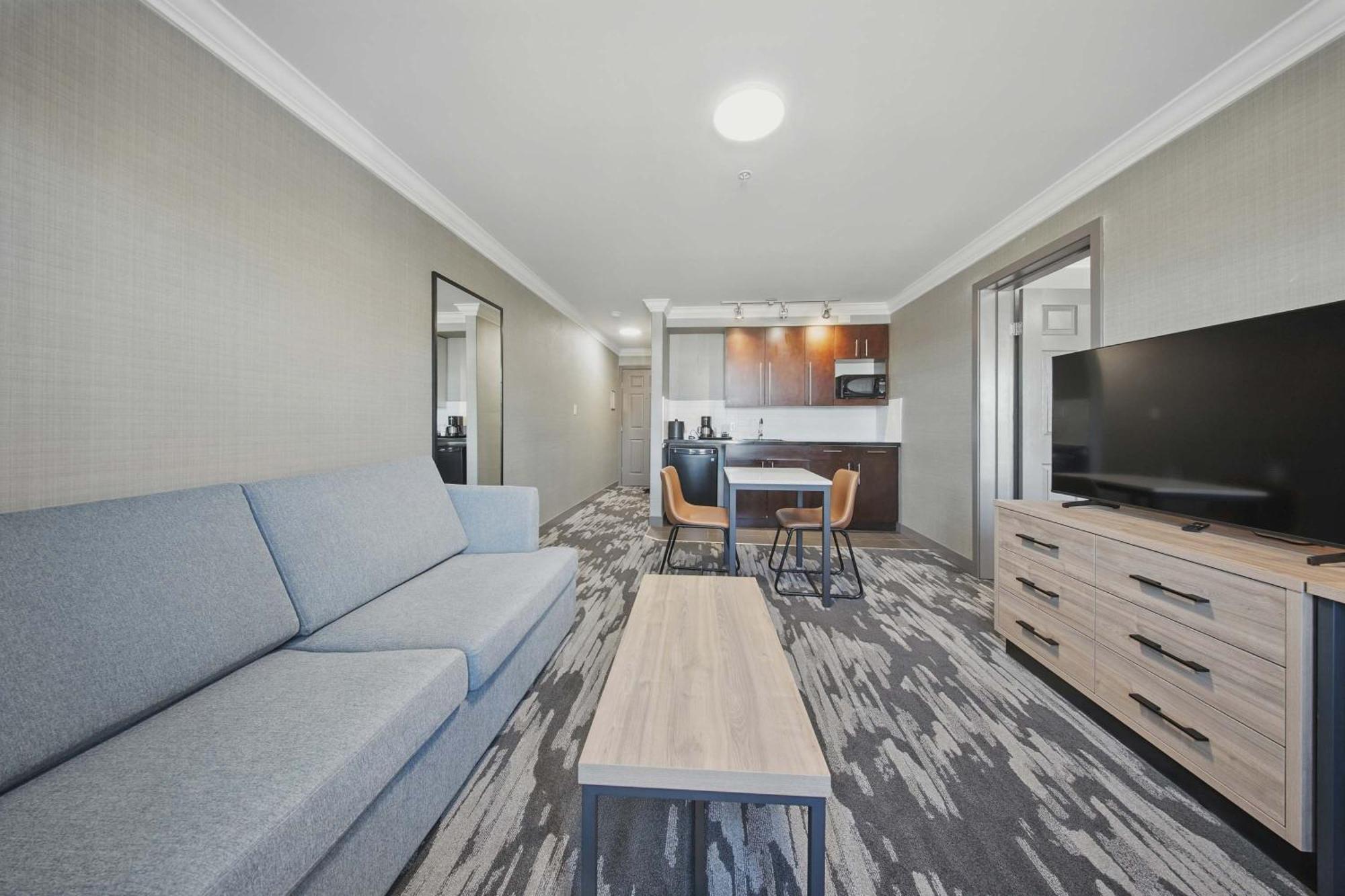 SANDMAN HOTEL RED DEER | ⋆⋆⋆ | CANADA | SEASON DEALS FROM $82